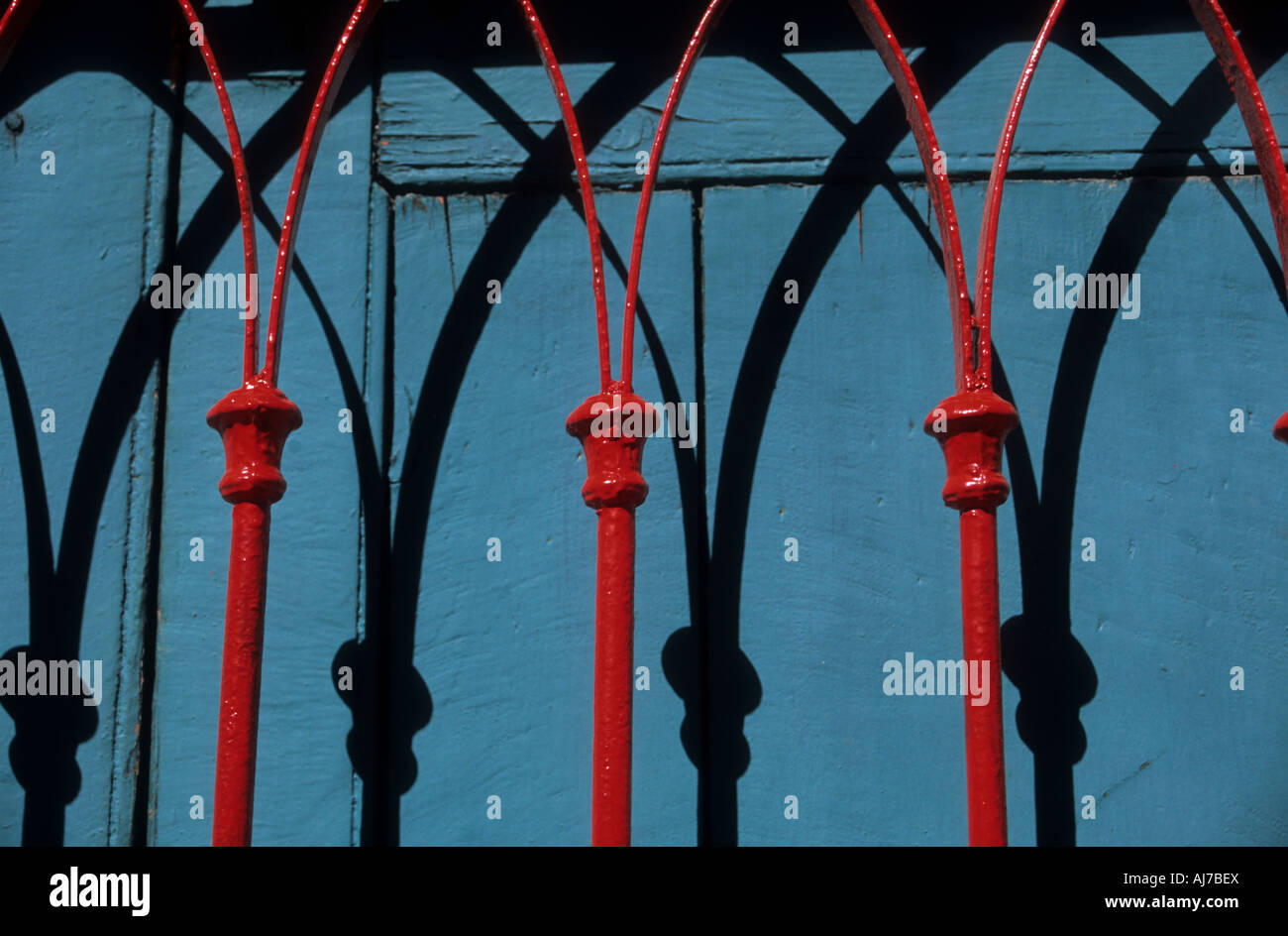 Ornate abstract metal railing pattern hi-res stock photography and ...