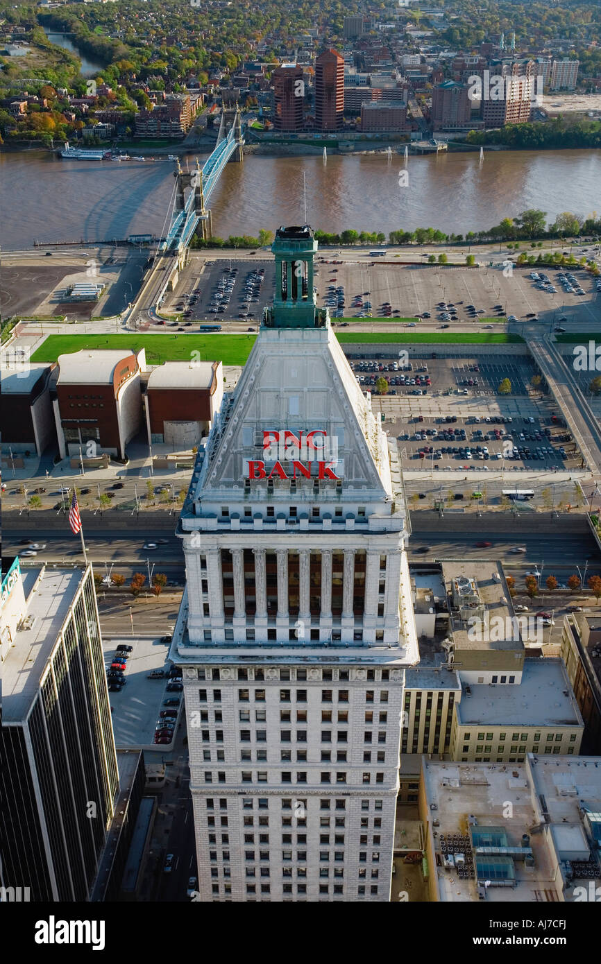 The PNC Tower rises high above the Ohio River and the Cincinnati ...