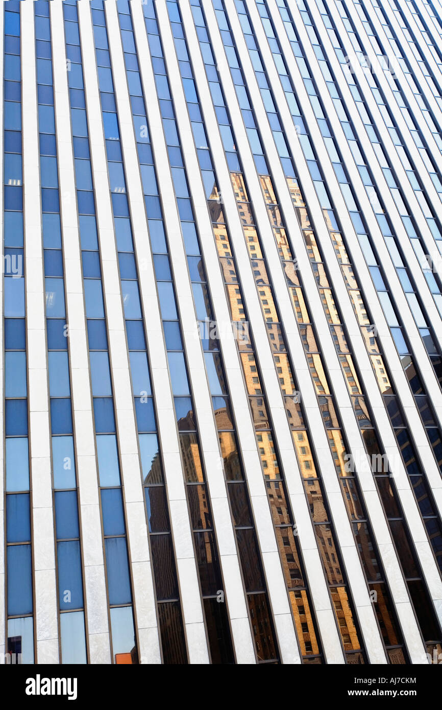 The historic Carew Tower reflects on the Fifth Third bank Tower ...