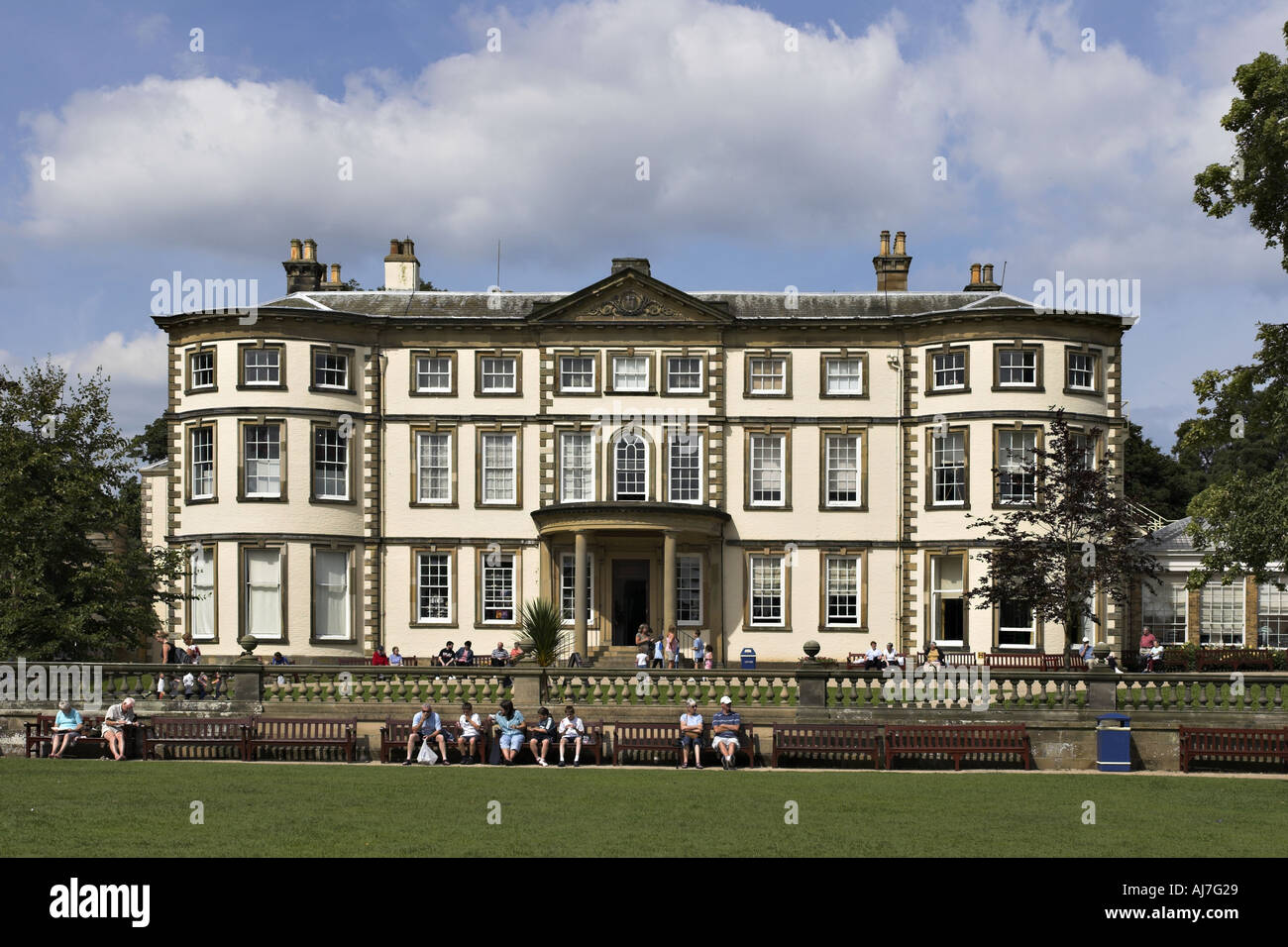 Sewerby hall hi-res stock photography and images - Alamy