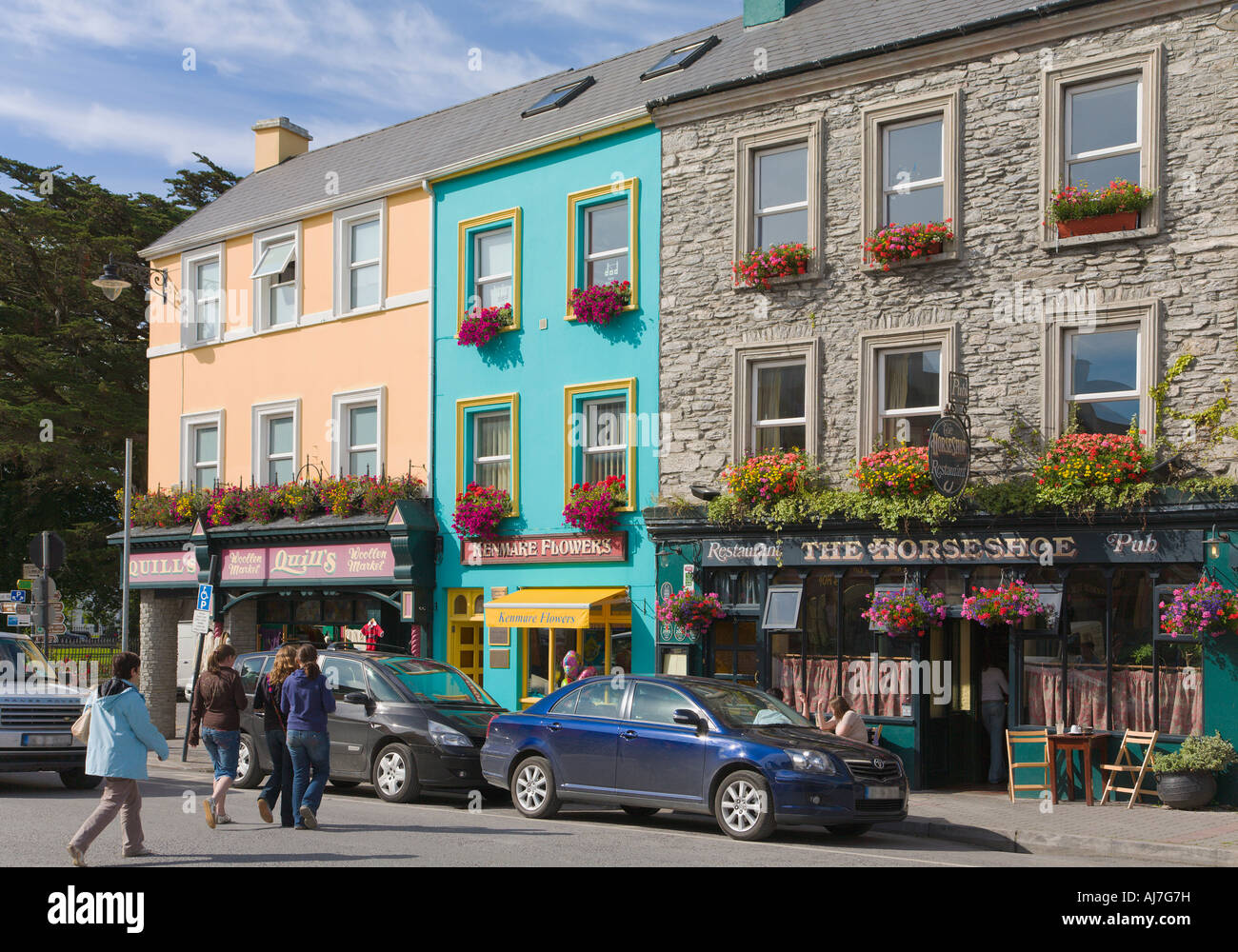 Kenmare ireland shops hi-res stock photography and images - Alamy