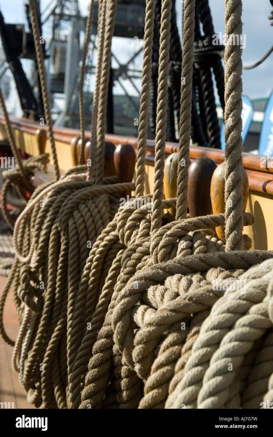 Rope wound round a Marlin spike Stock Photo - Alamy