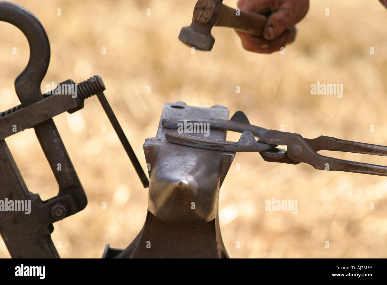 Stricking hi-res stock photography and images - Alamy