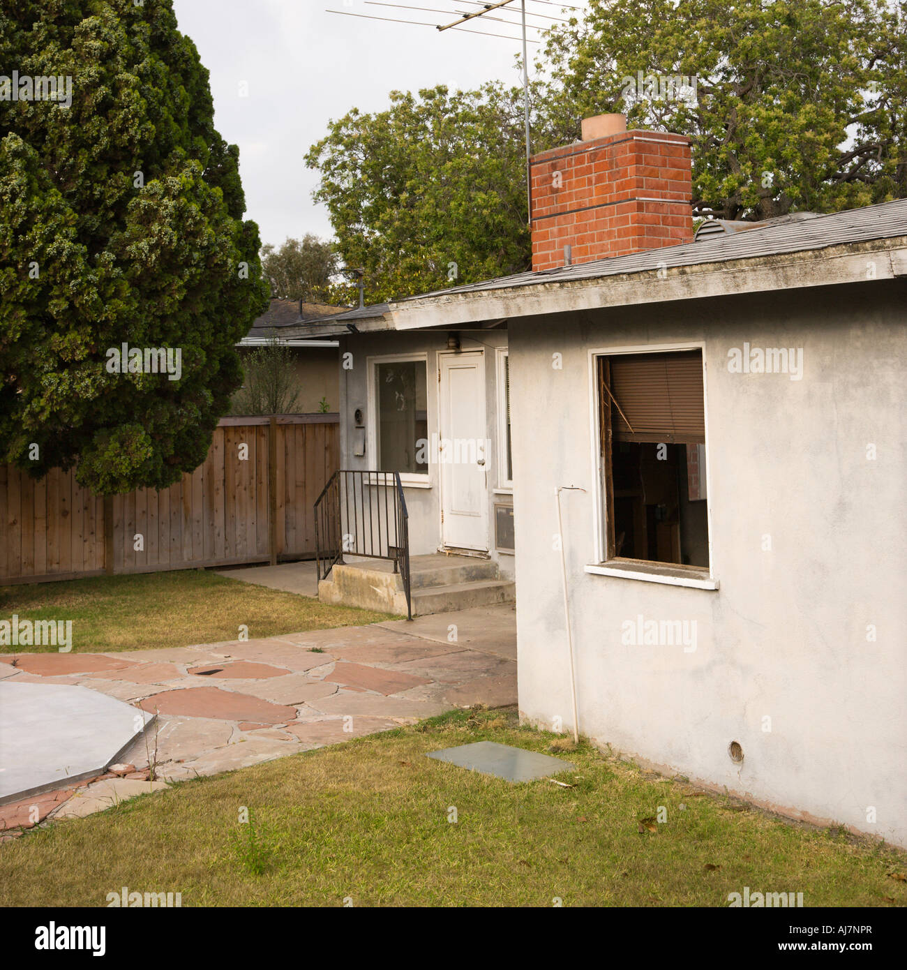 Back view of house hi-res stock photography and images - Alamy