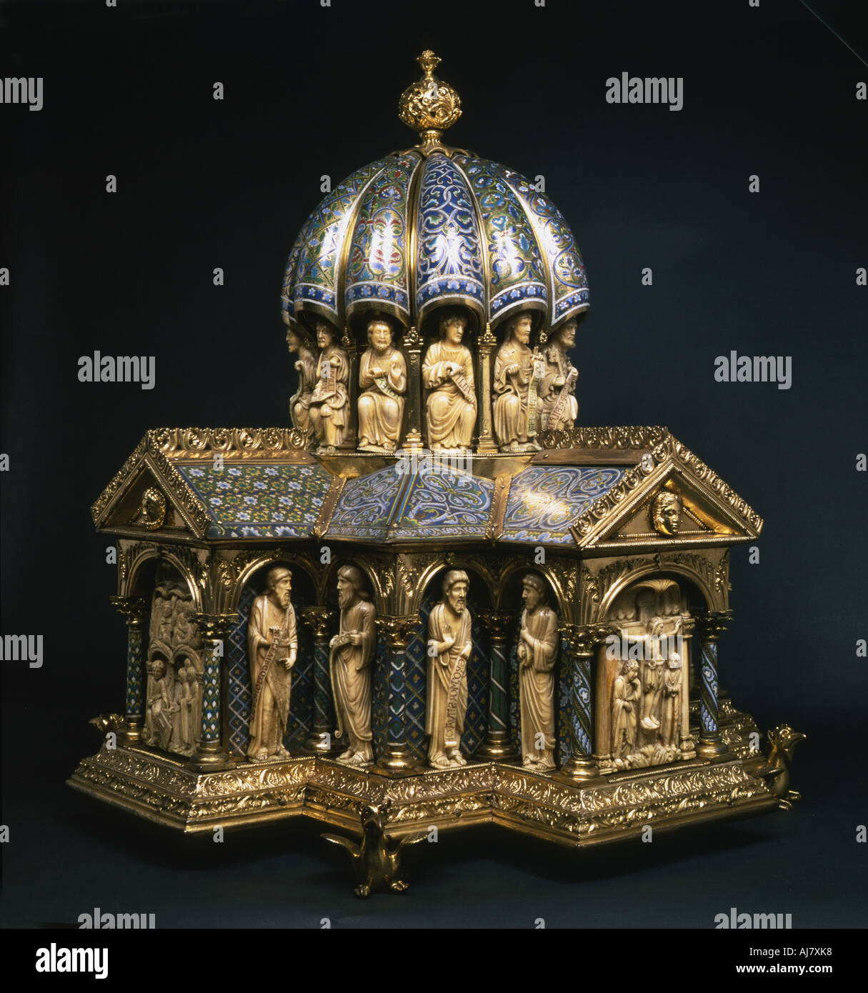 Medieval reliquary hi-res stock photography and images - Alamy