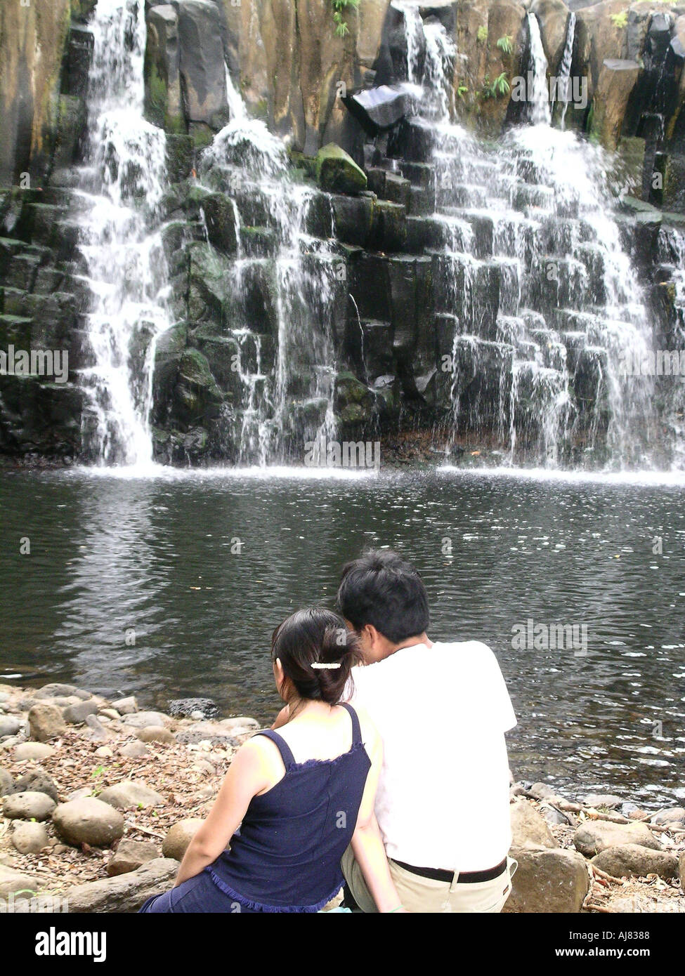 Sit in waterfall hi-res stock photography and images - Alamy