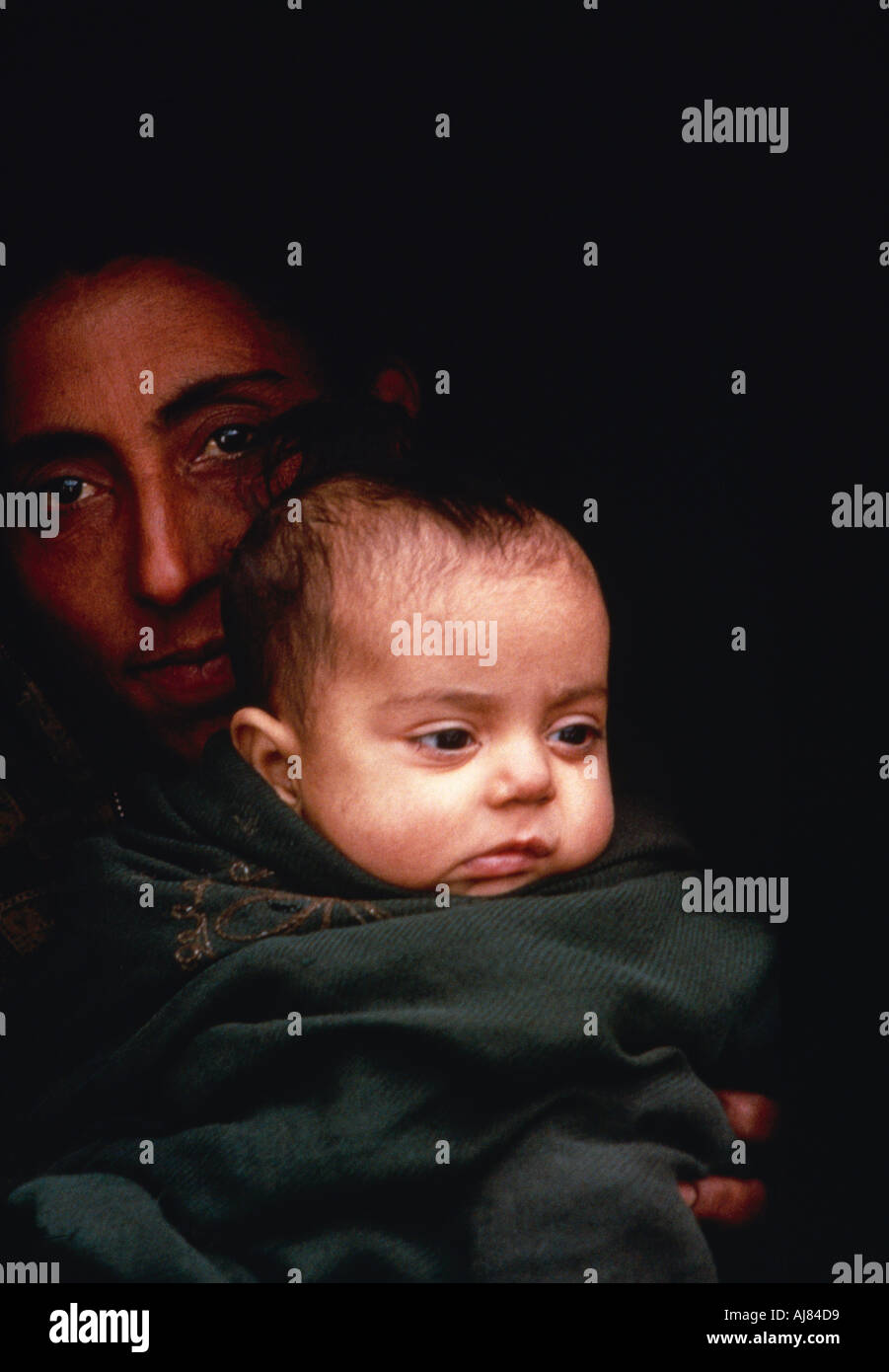 Woman and baby, Kashmir, India Stock Photo - Alamy