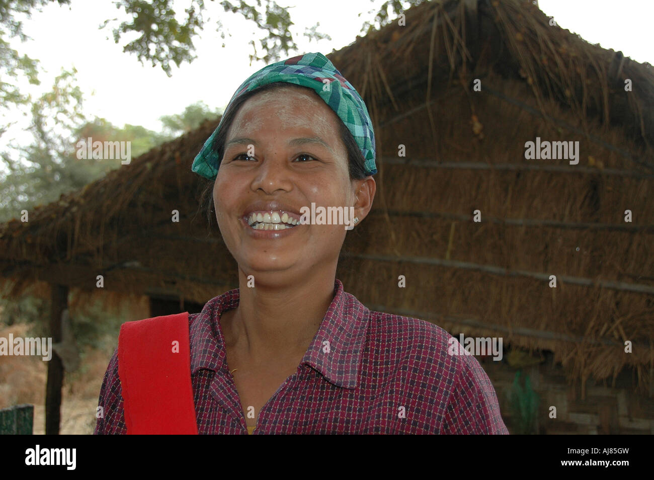 Myanmar Mandalay Villager along the Ayeyarwady River Stock Photo - Alamy