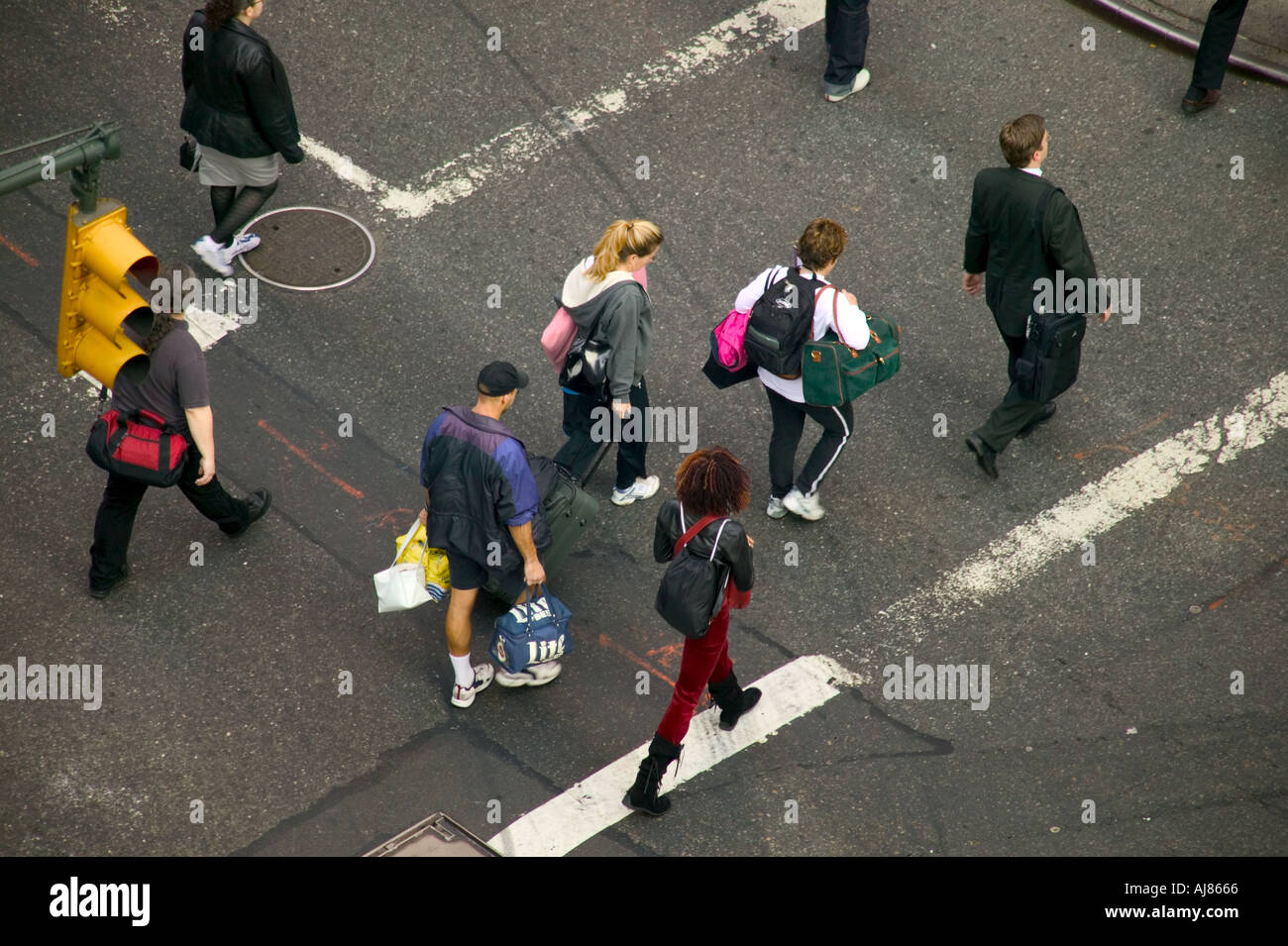 Business people walking overhead usa hi-res stock photography and ...