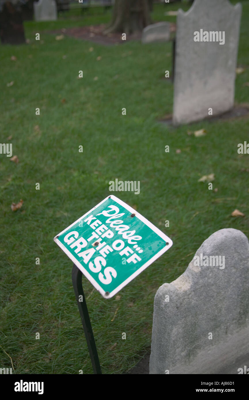 Keep off the grass sign next to circa 1700 headstones in St Paul s ...