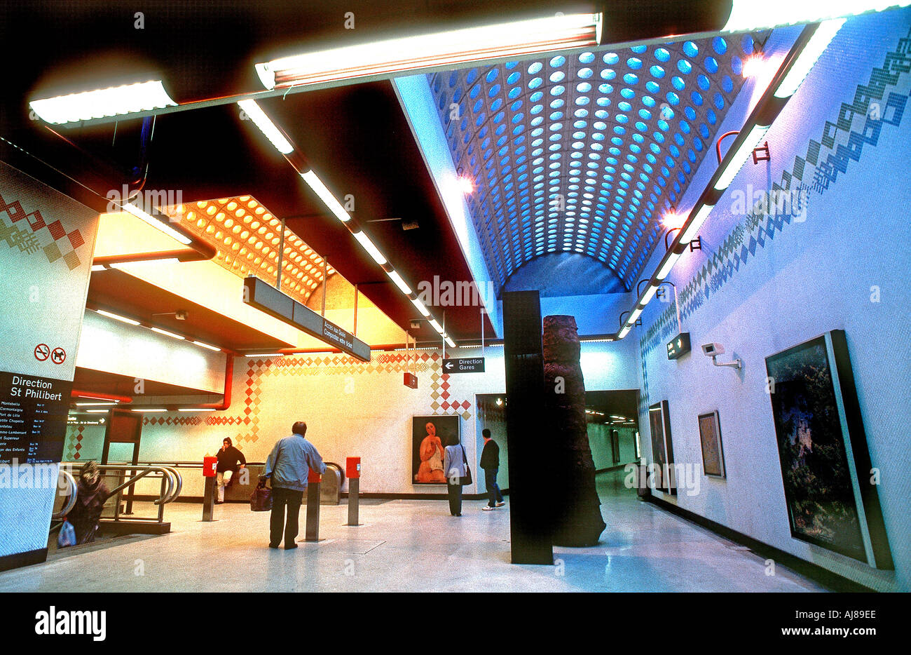 Lille subway hi-res stock photography and images - Alamy