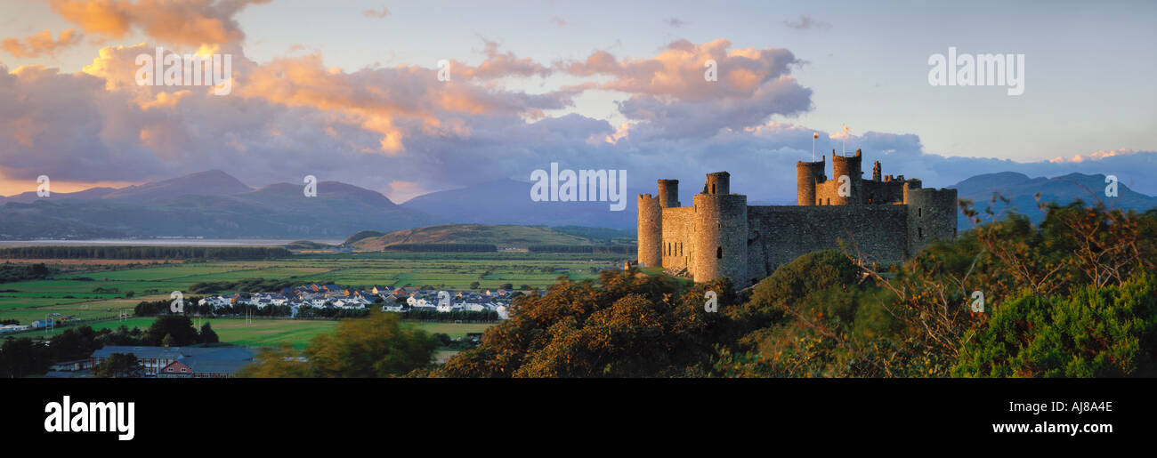Harlech Castle Snowdonia Gwynedd Wales UK Stock Photo - Alamy