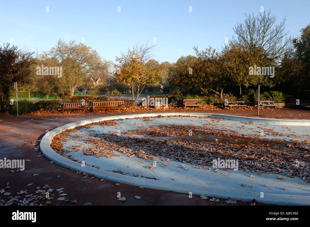Empty paddling pool hi-res stock photography and images - Alamy