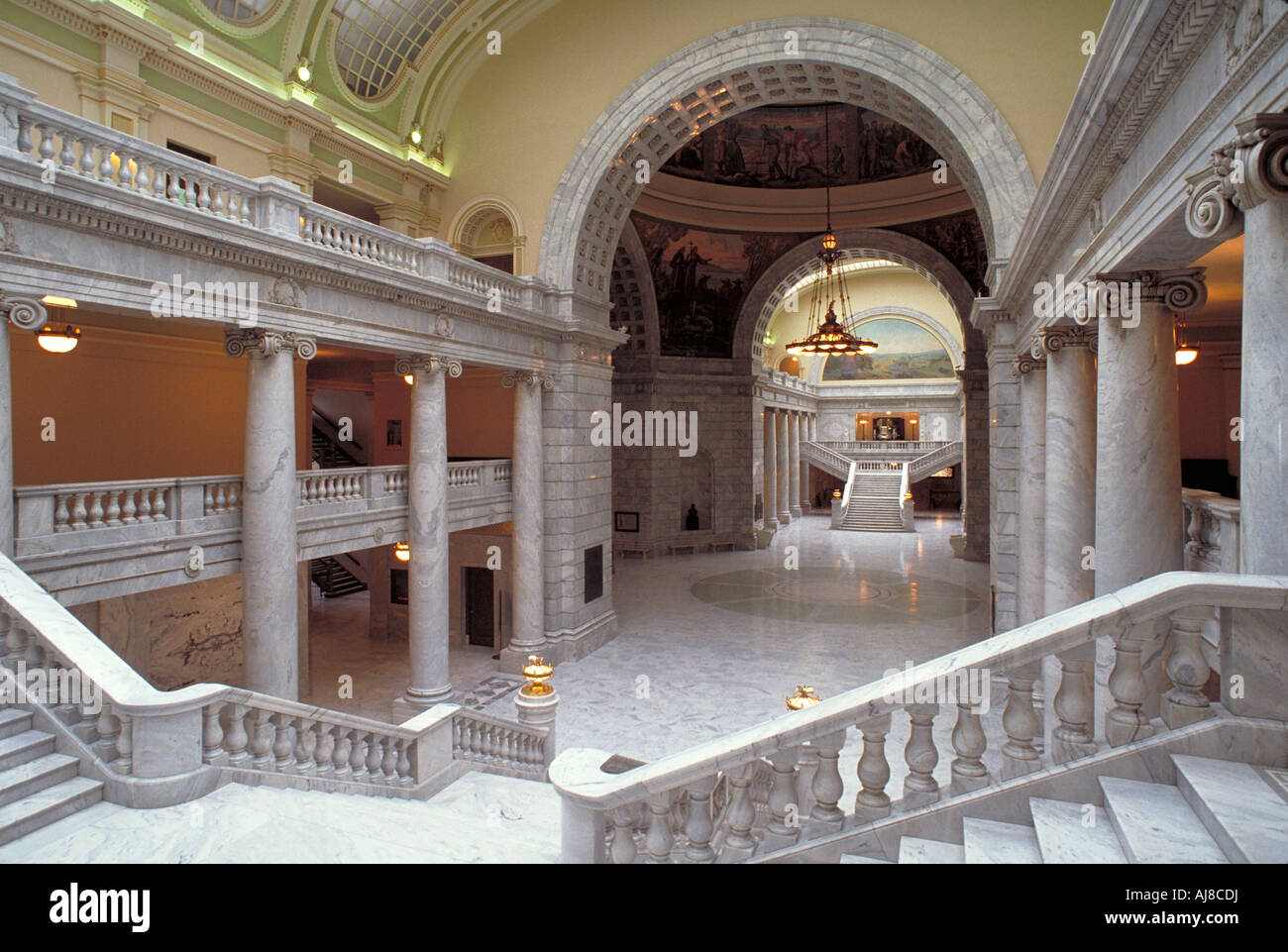 Interior state capitol utah marble hi-res stock photography and images ...