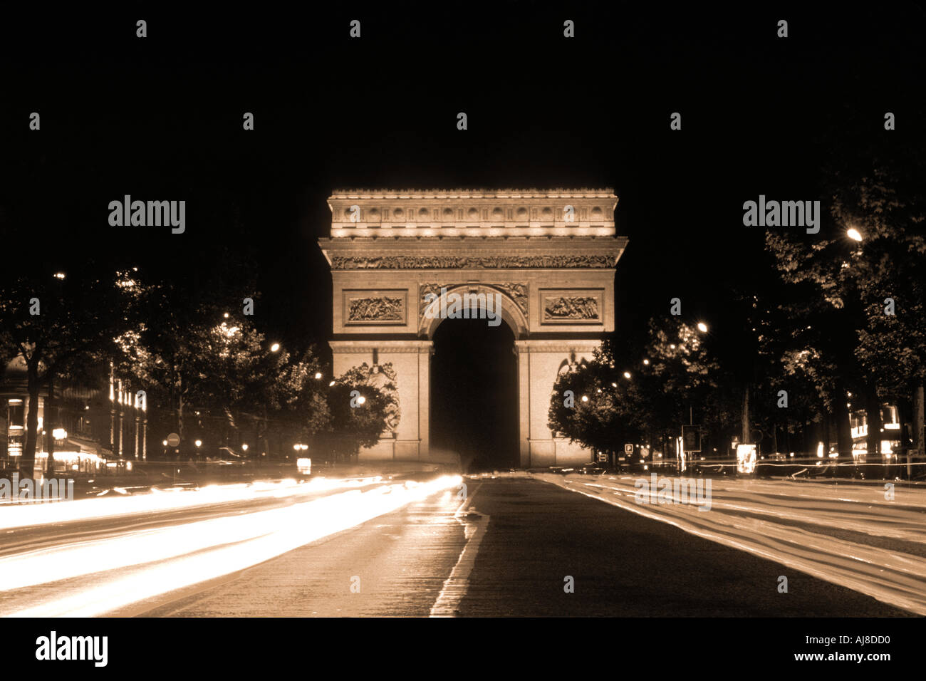 Champs elysees roundabout hi-res stock photography and images - Alamy