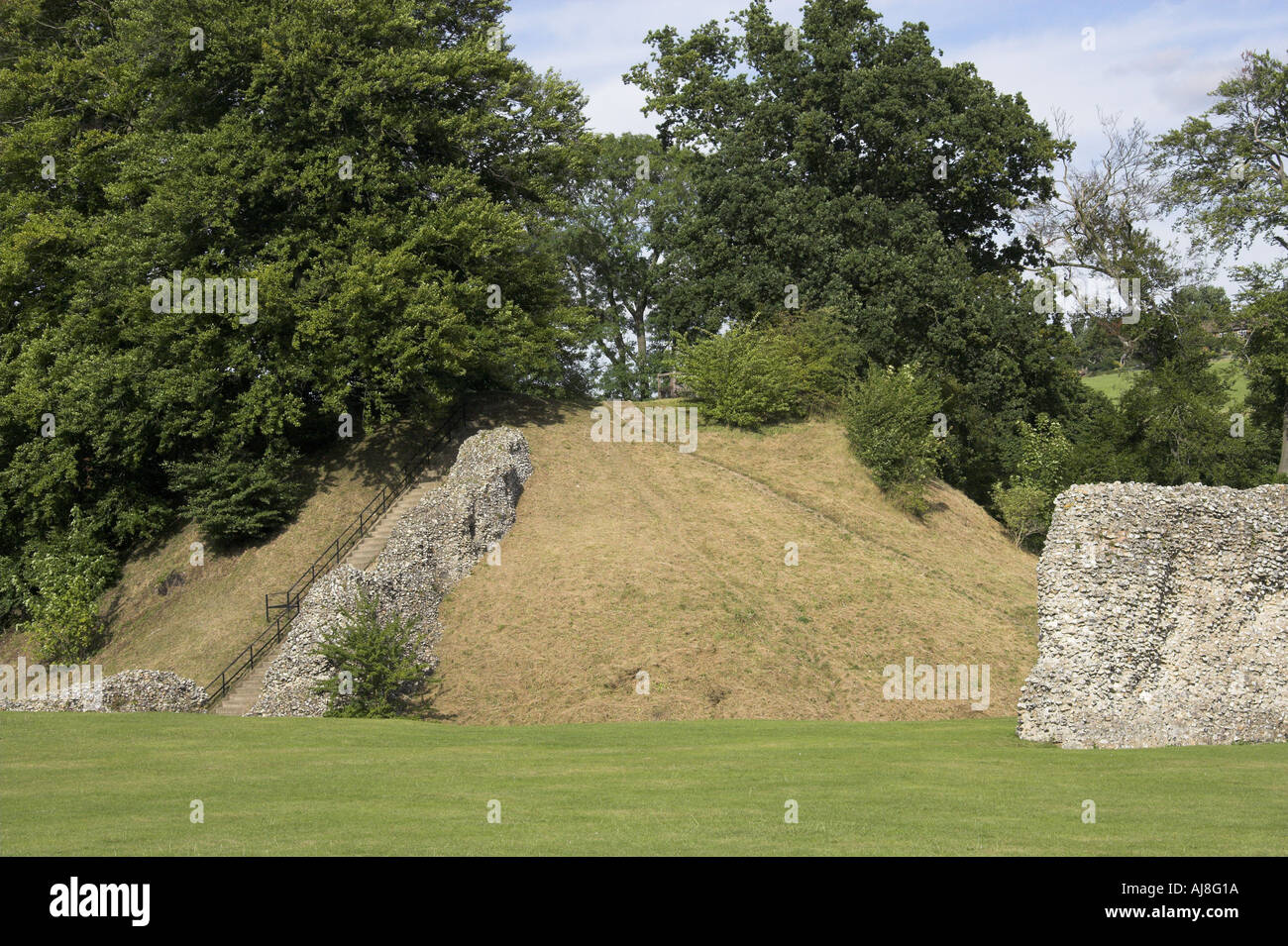 Berkhamsted castle hi-res stock photography and images - Alamy