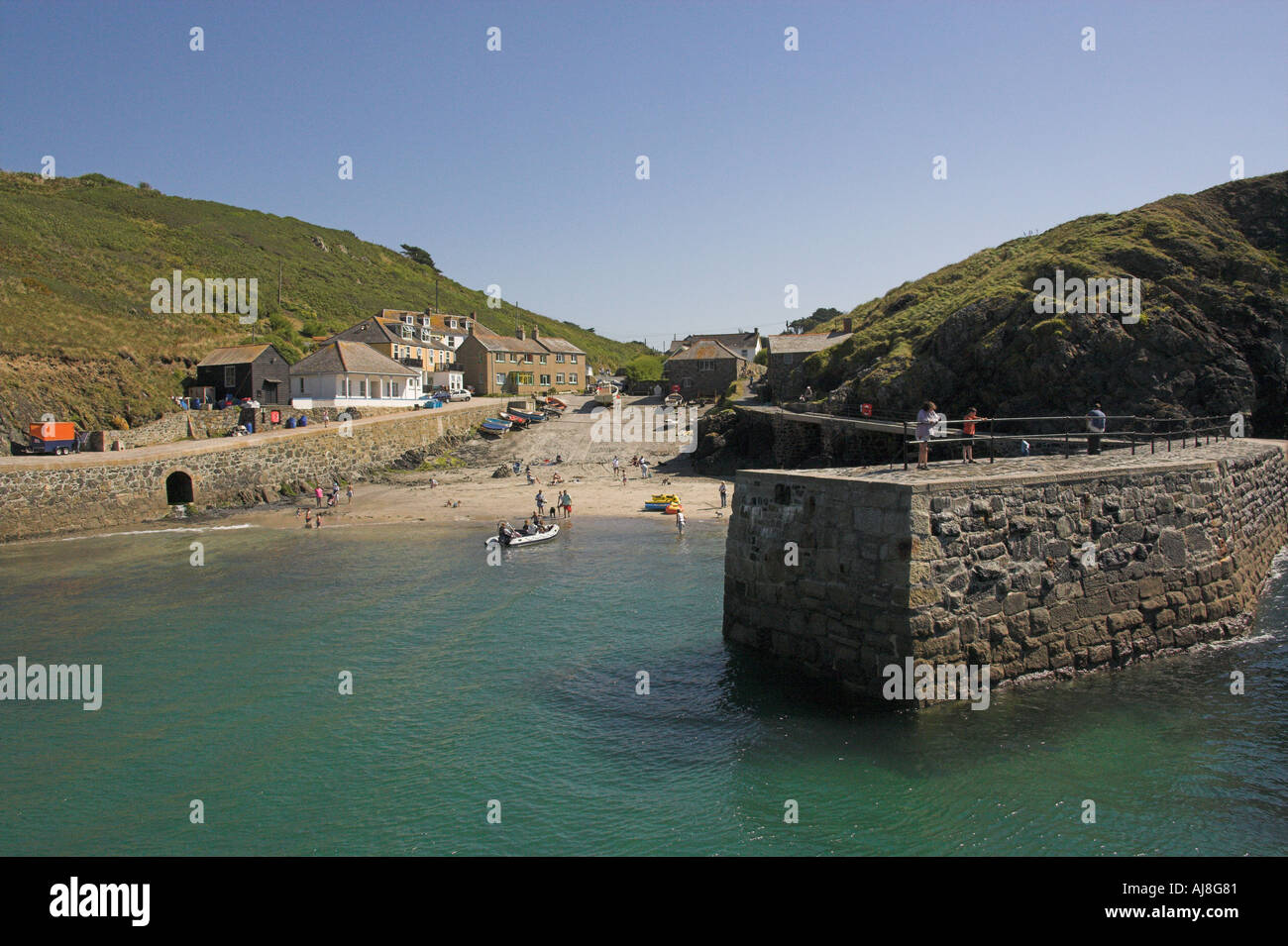 Mullion island cornwall hi-res stock photography and images - Alamy
