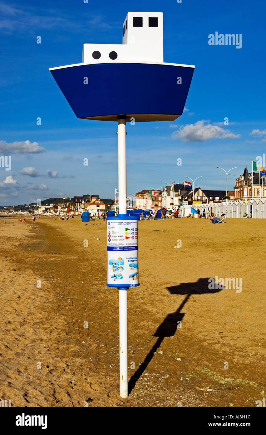 Safety sign beach hi-res stock photography and images - Alamy