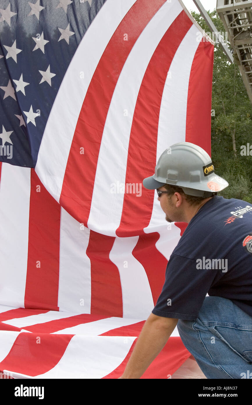 Fold flag hi-res stock photography and images - Alamy