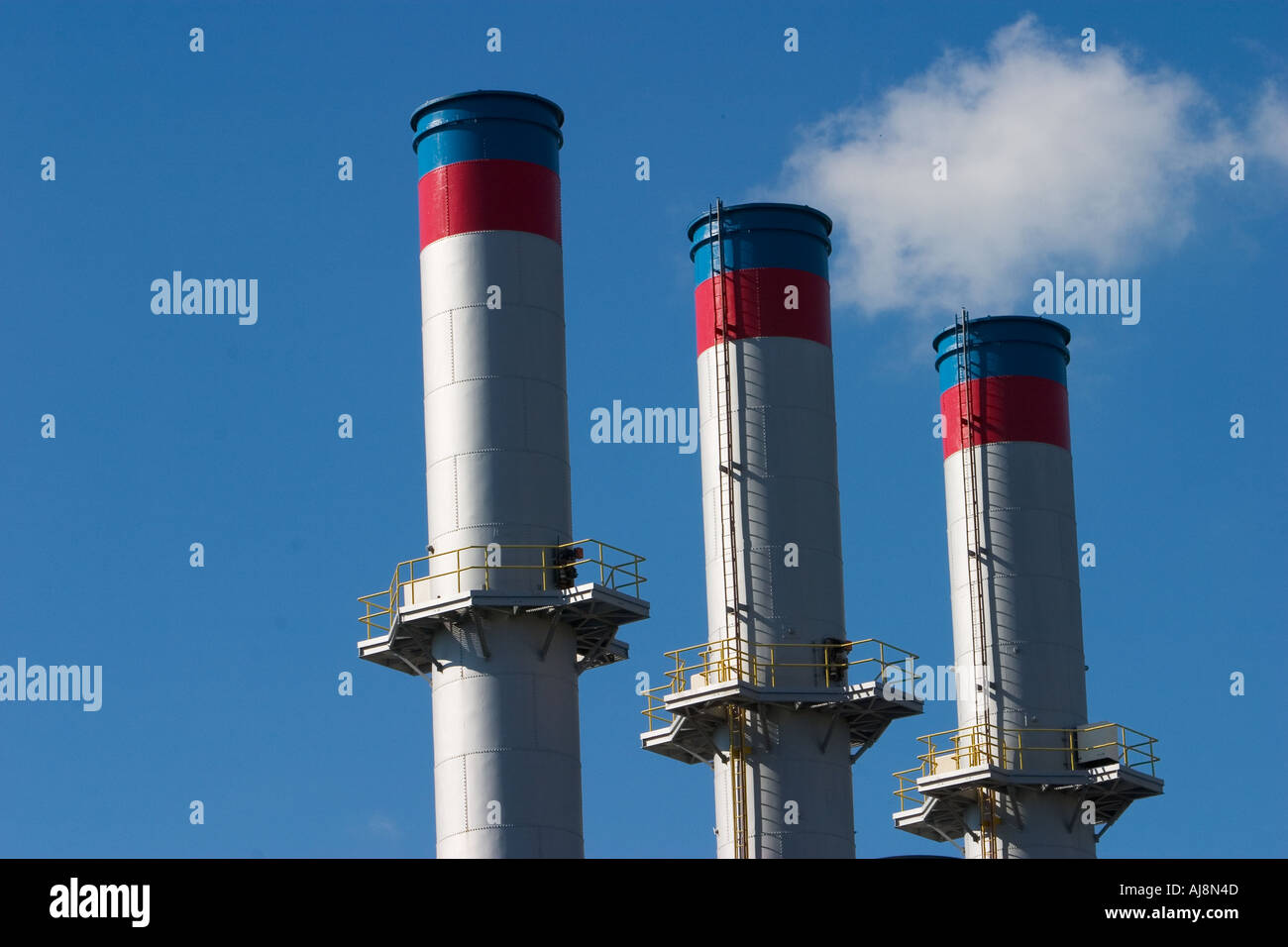 Three smokestacks hi-res stock photography and images - Alamy