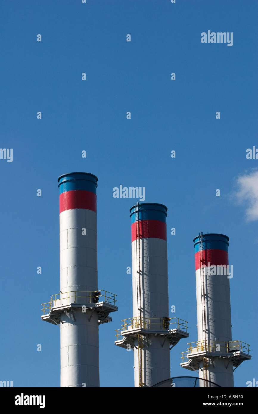 Three smokestacks hi-res stock photography and images - Alamy