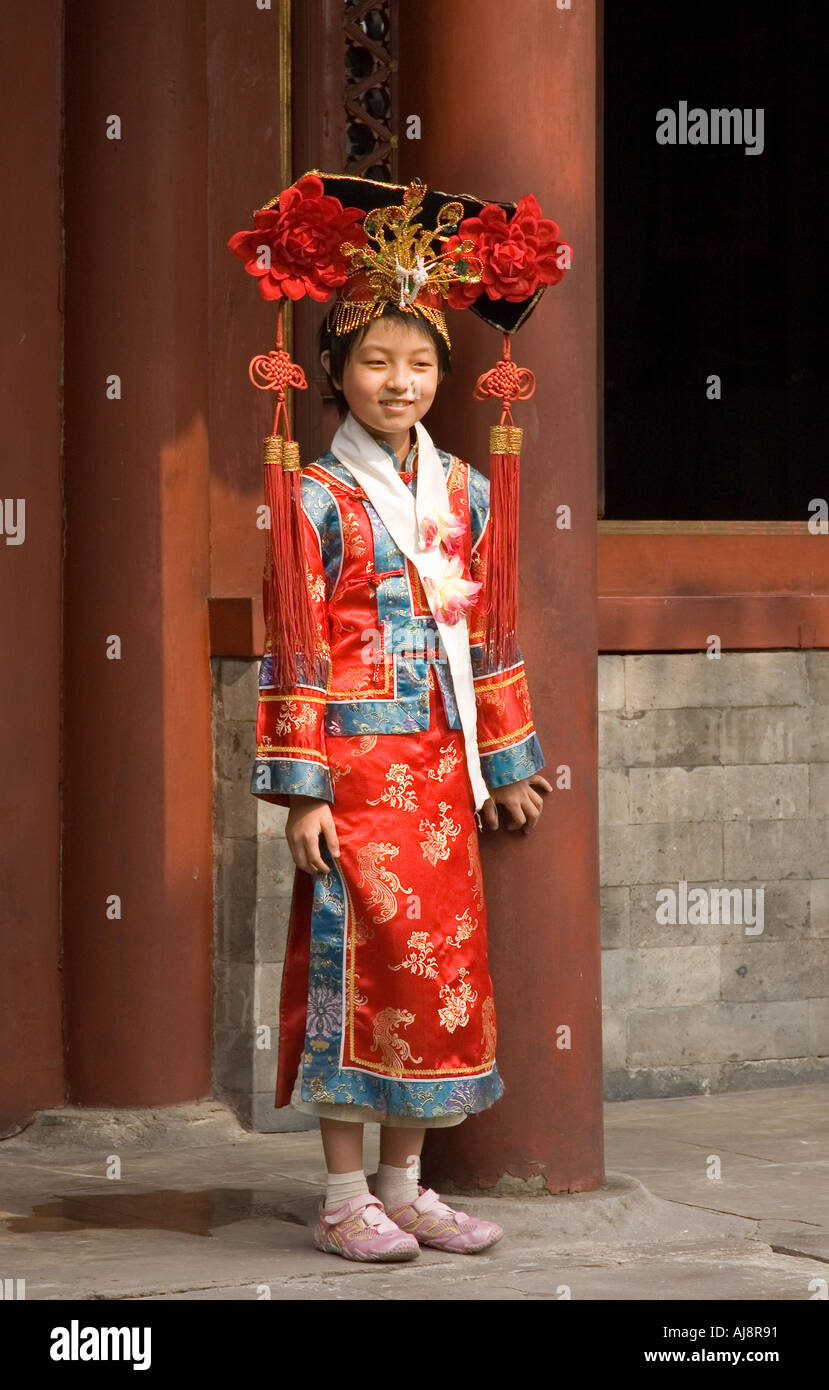 Young girl wearing a traditional Chinese costume Stock Photo - Alamy