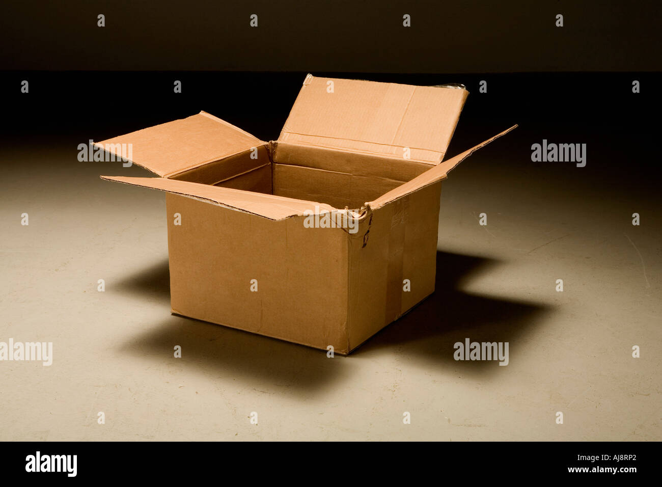 Open cardboard box Stock Photo - Alamy