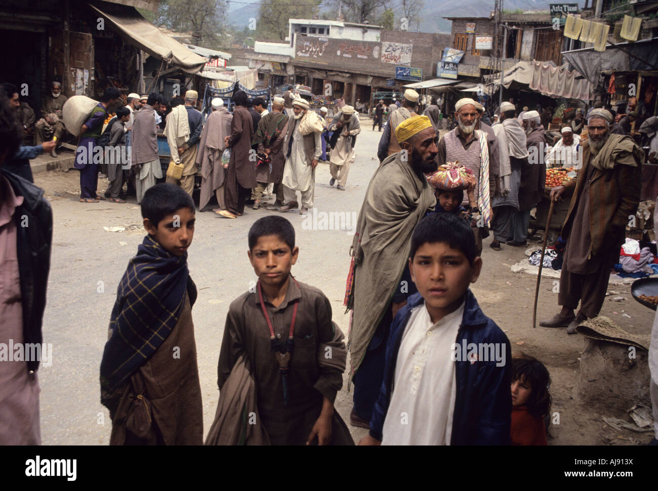 Murree hills hi-res stock photography and images - Alamy