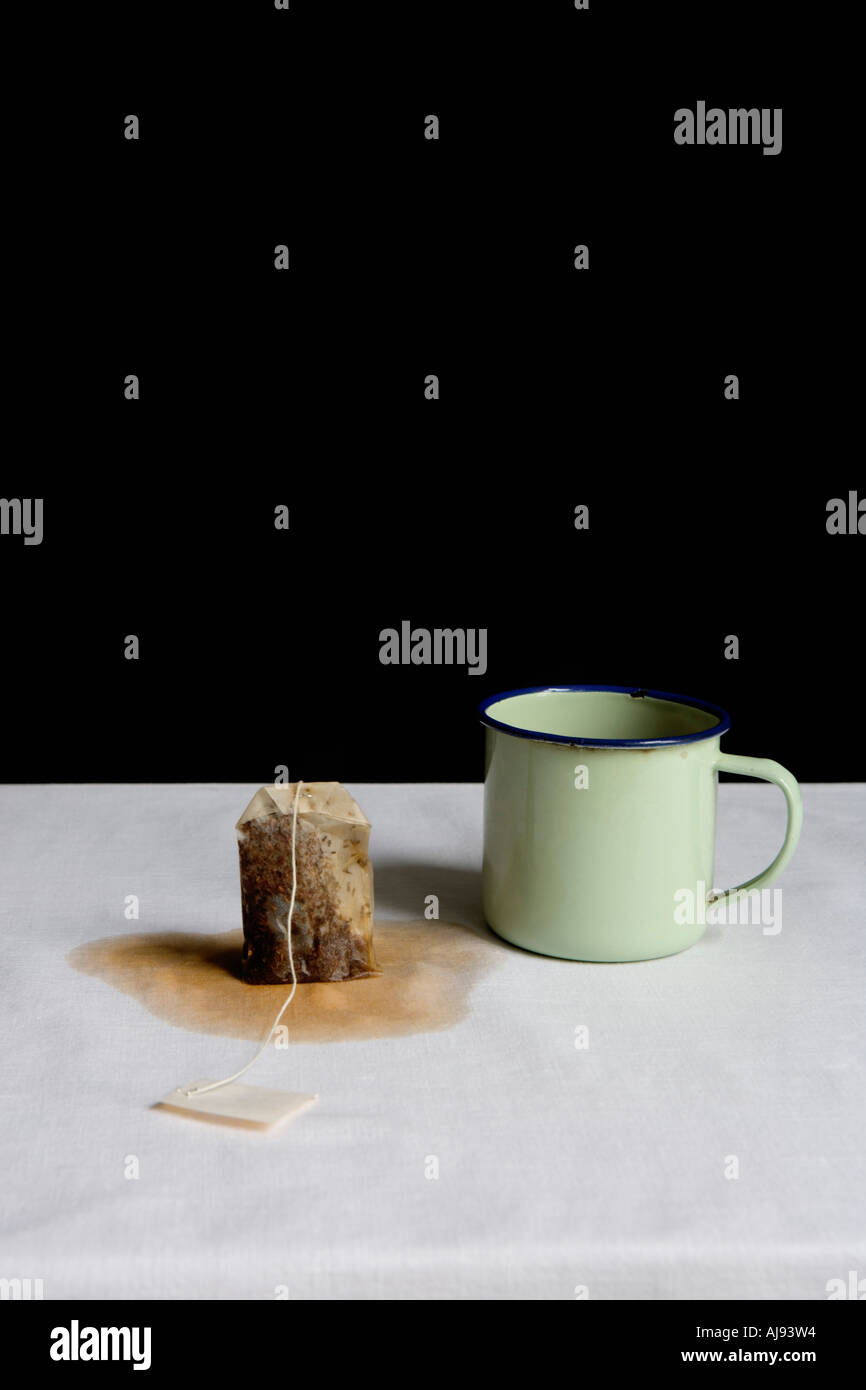 High angle view messy tea hi-res stock photography and images - Alamy