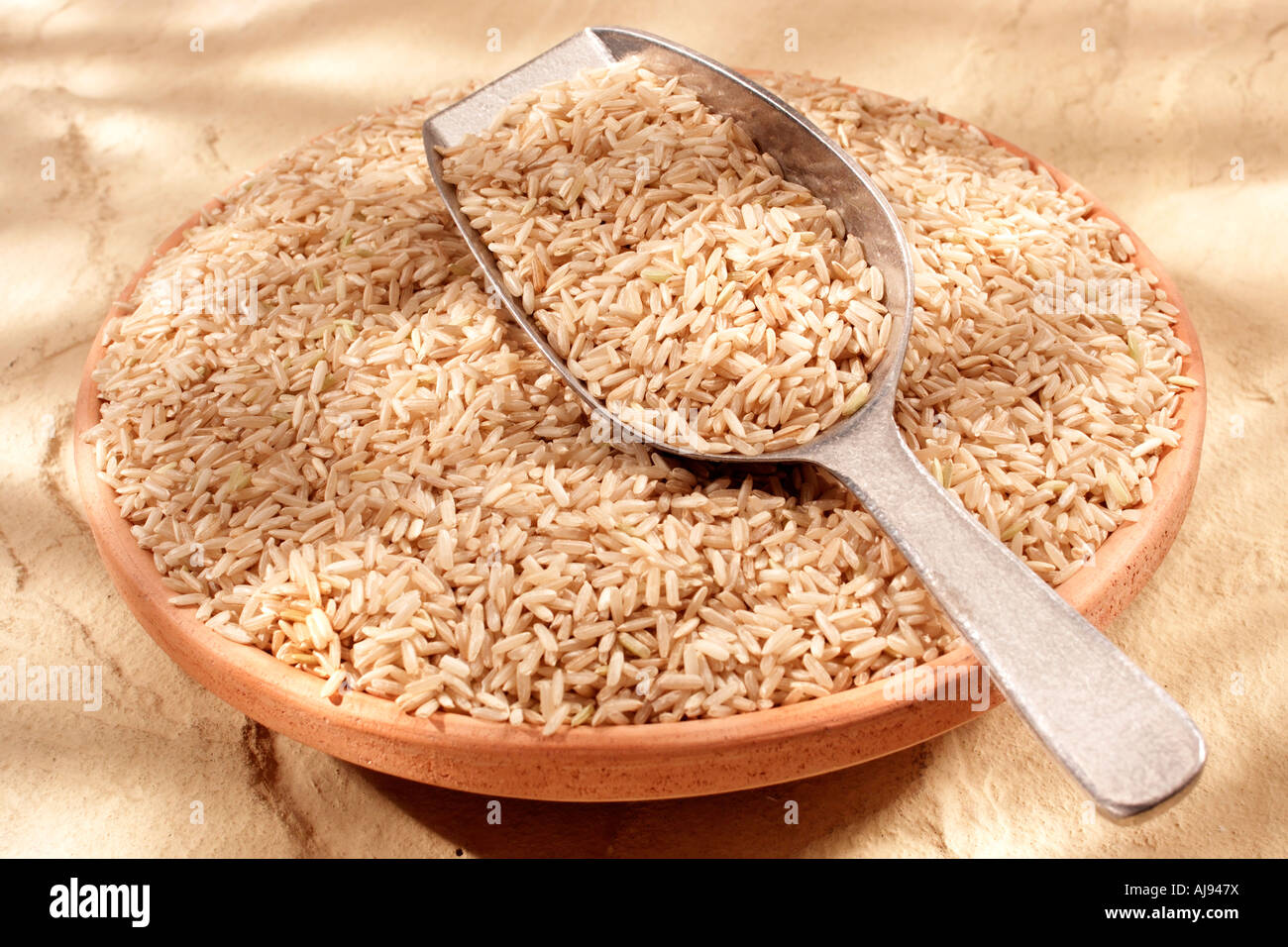 WHOLEGRAIN BROWN RICE Stock Photo - Alamy