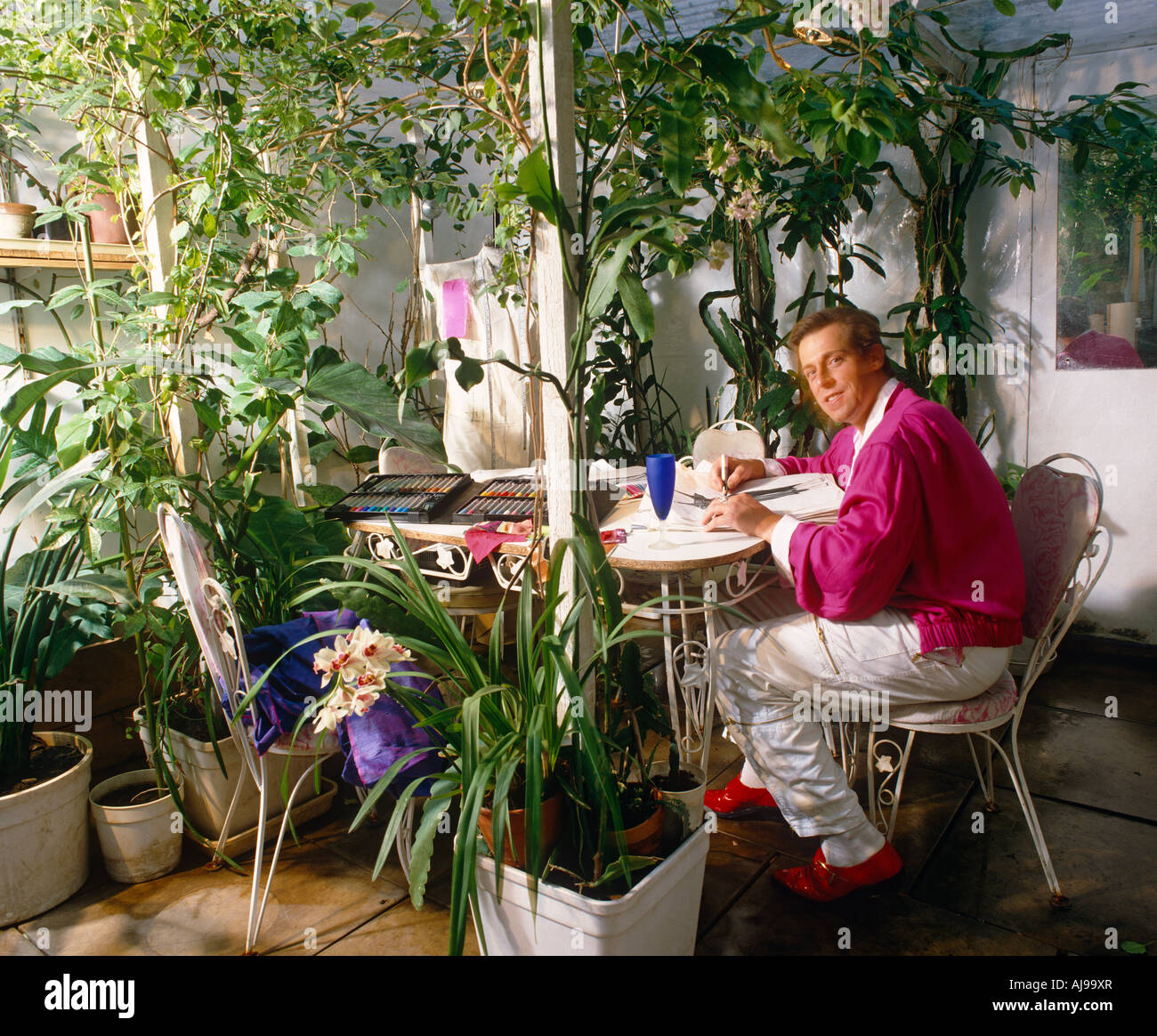 Eighties fashion hi-res stock photography and images - Alamy