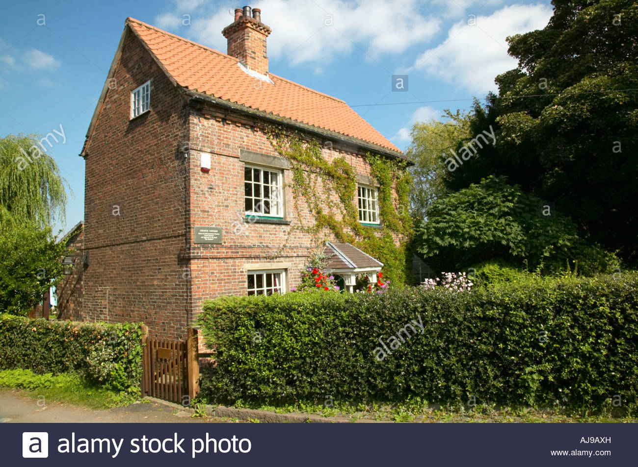 Old Hall Cottage High Resolution Stock Photography and Images - Alamy