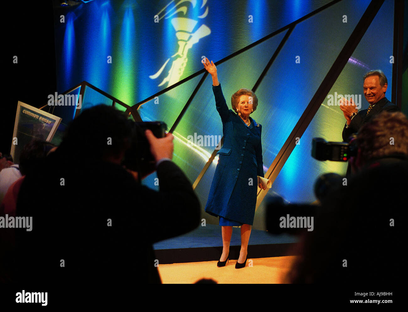 2001 ELECTION CAMPAIGN MARGARET THATCHER Stock Photo - Alamy