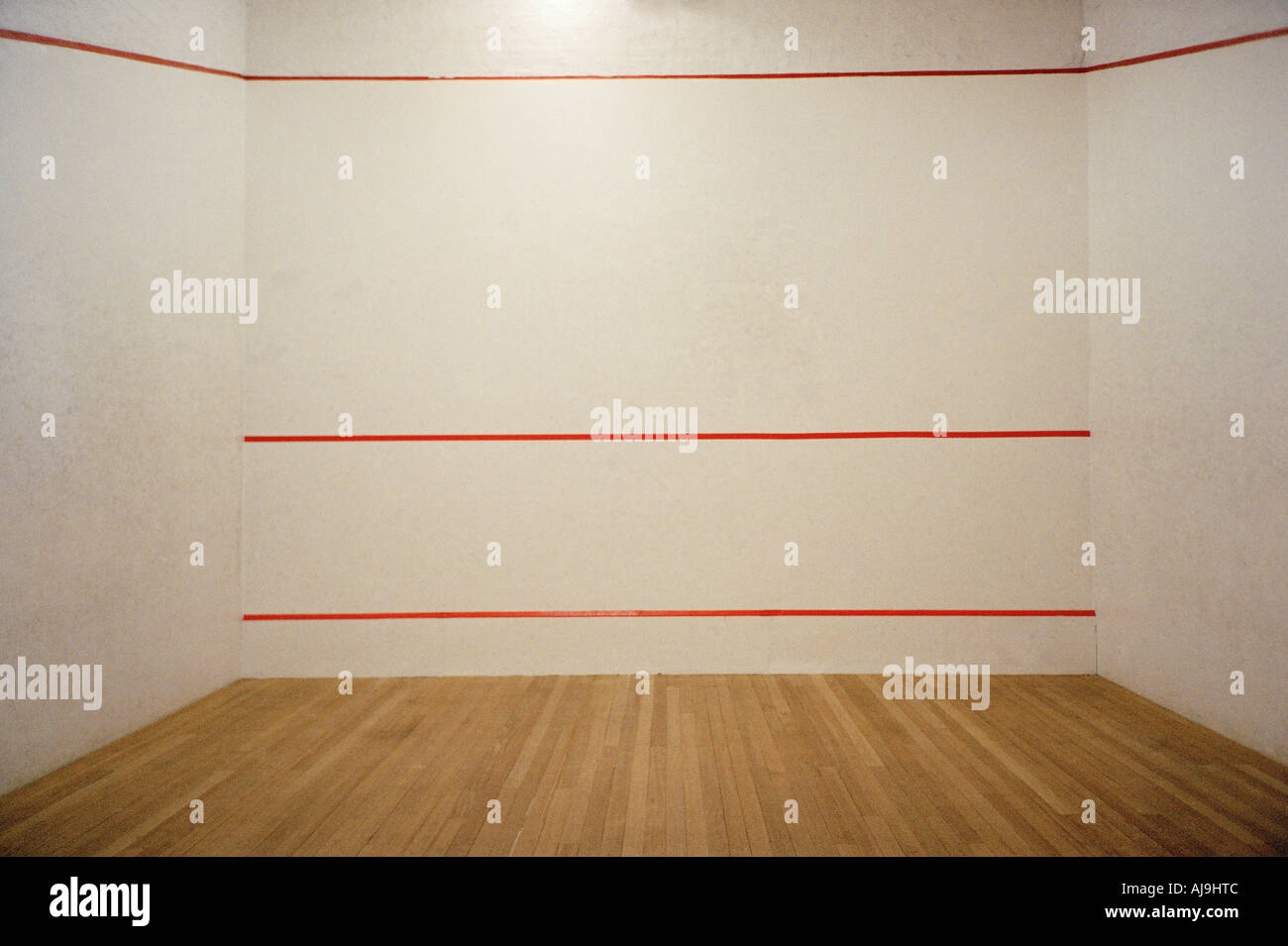 Empty squash court Stock Photo - Alamy