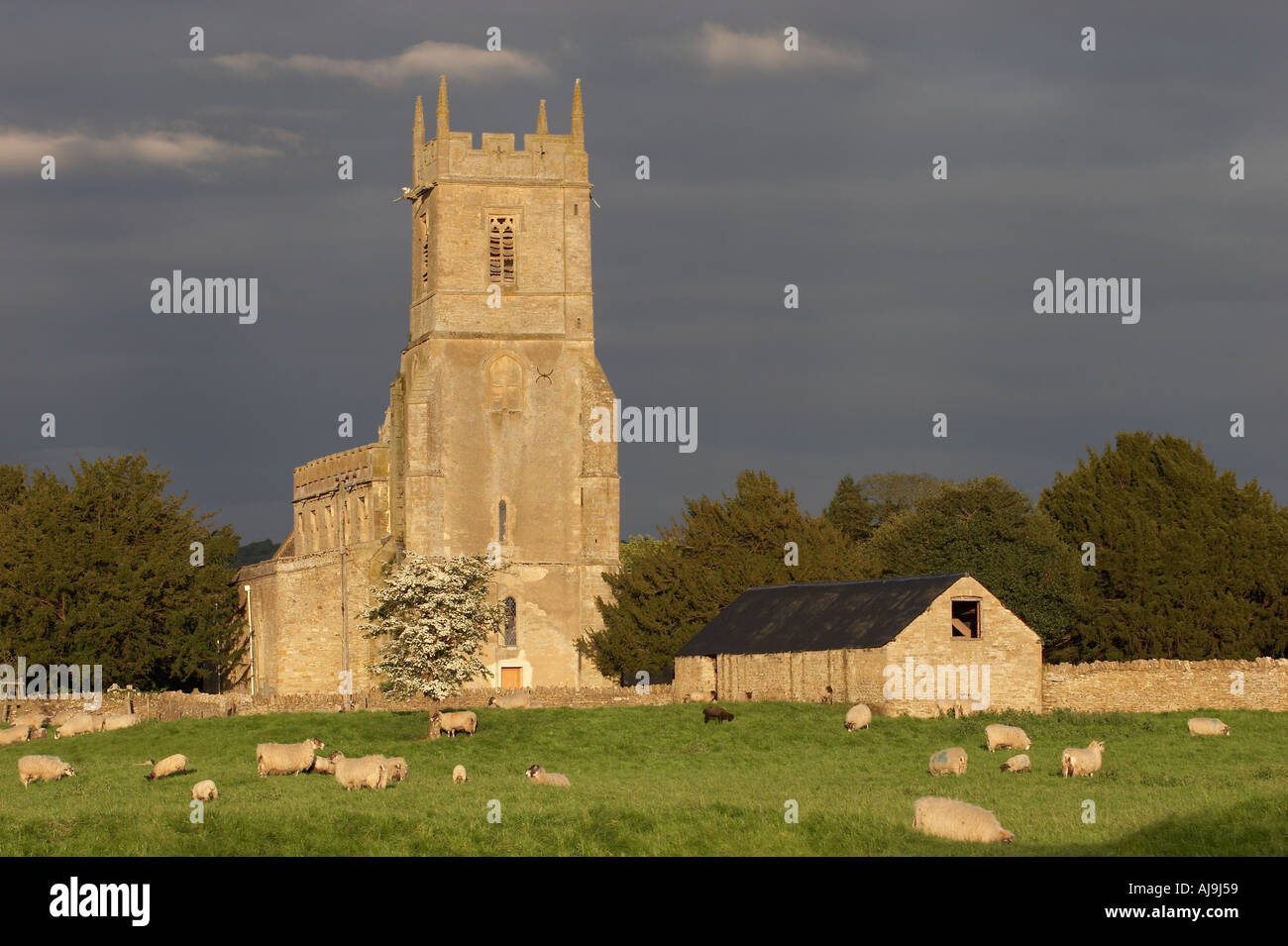 Long compton hi-res stock photography and images - Alamy