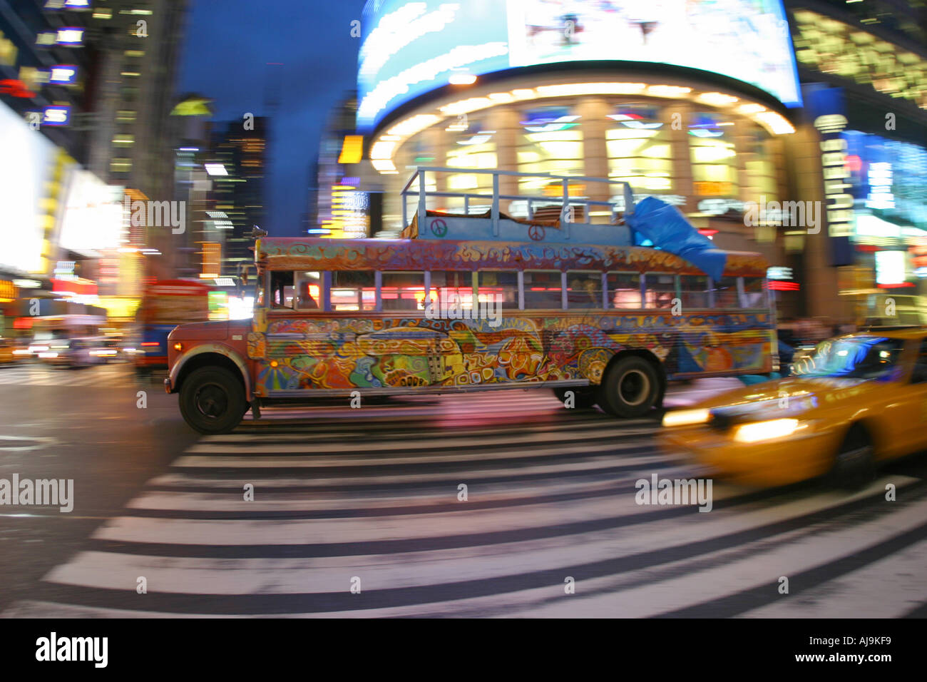 Psychedelic bus hi-res stock photography and images - Alamy