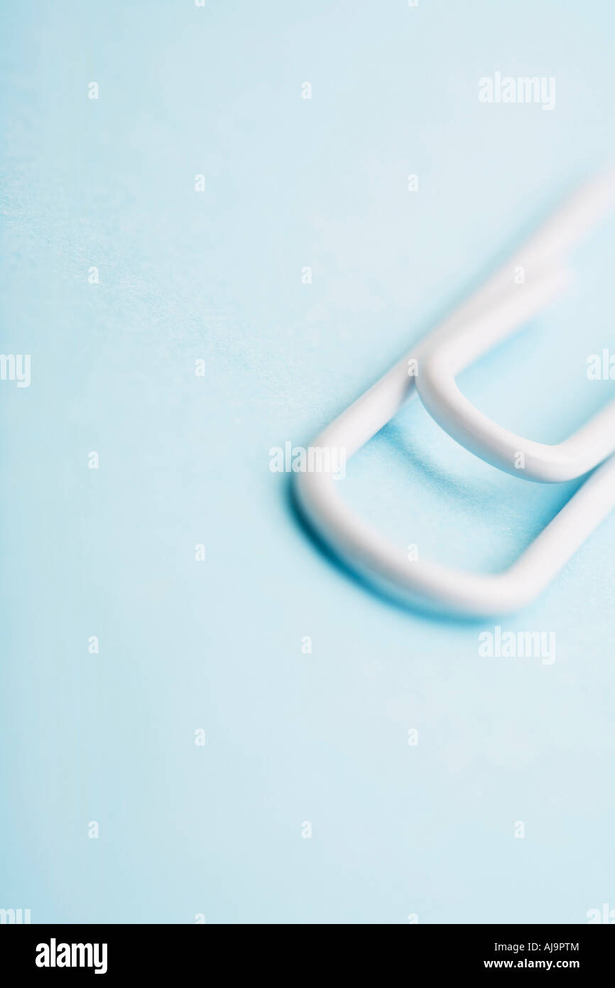 Blue plastic paperclip hi-res stock photography and images - Alamy