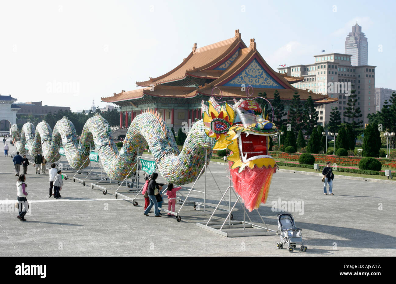 Dragon made by recycling bottles Stock Photo - Alamy