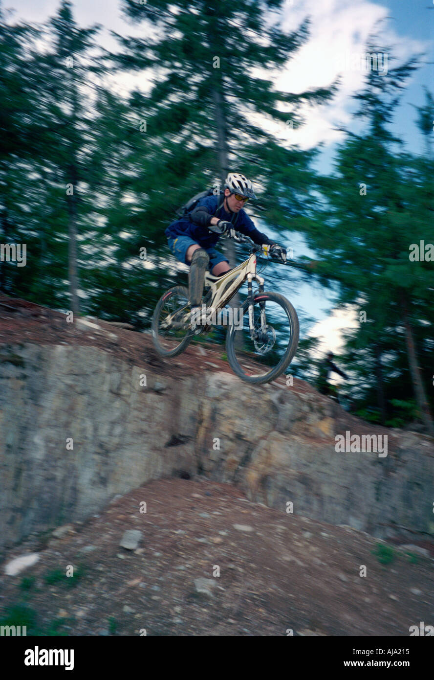 Rock singletrack hi-res stock photography and images - Alamy