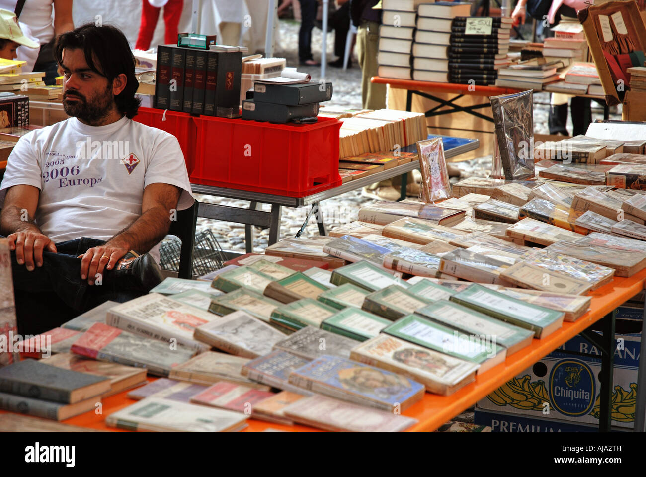 Book vendor hi-res stock photography and images - Alamy