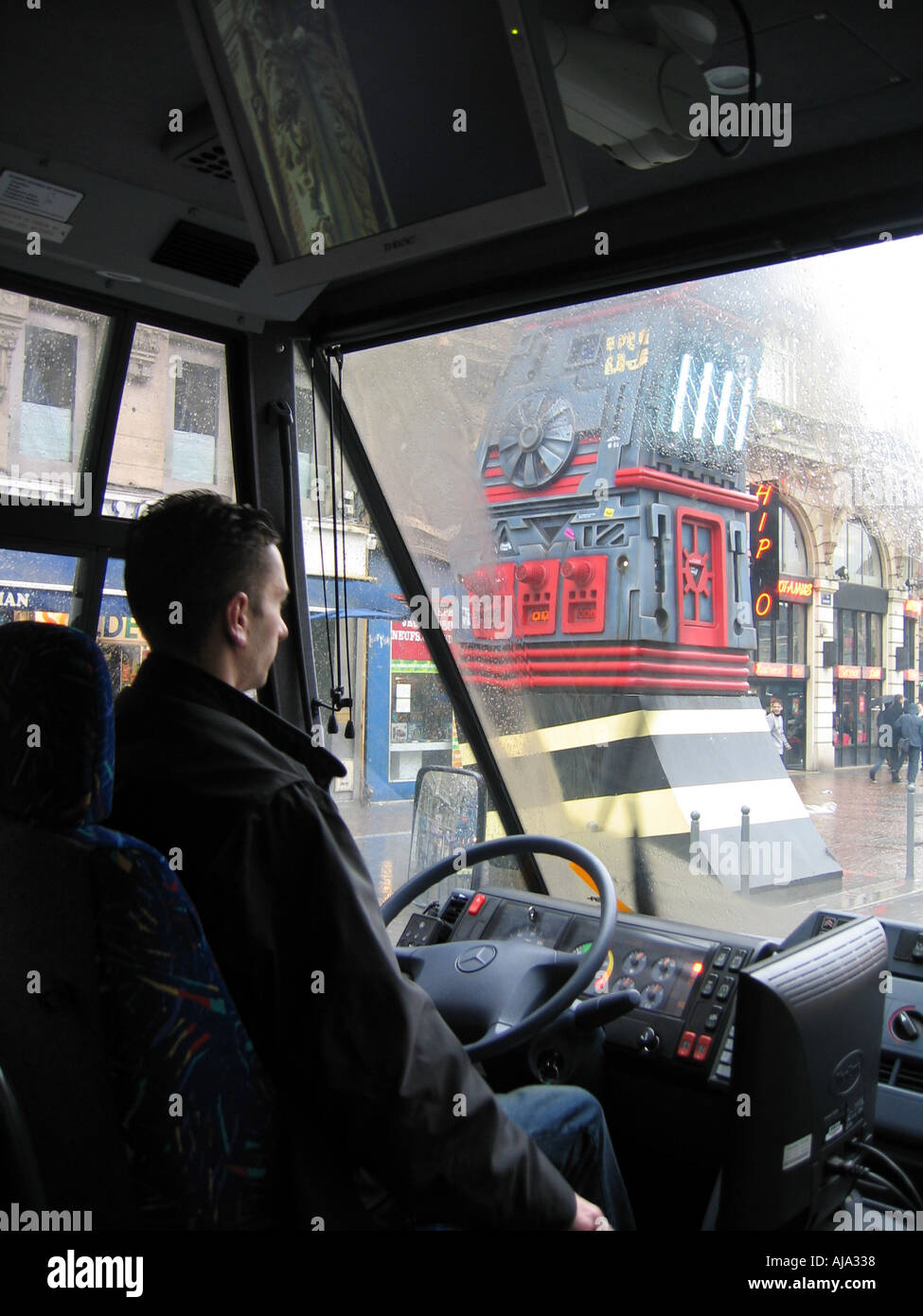 City tour bus driver lille hi-res stock photography and images - Alamy