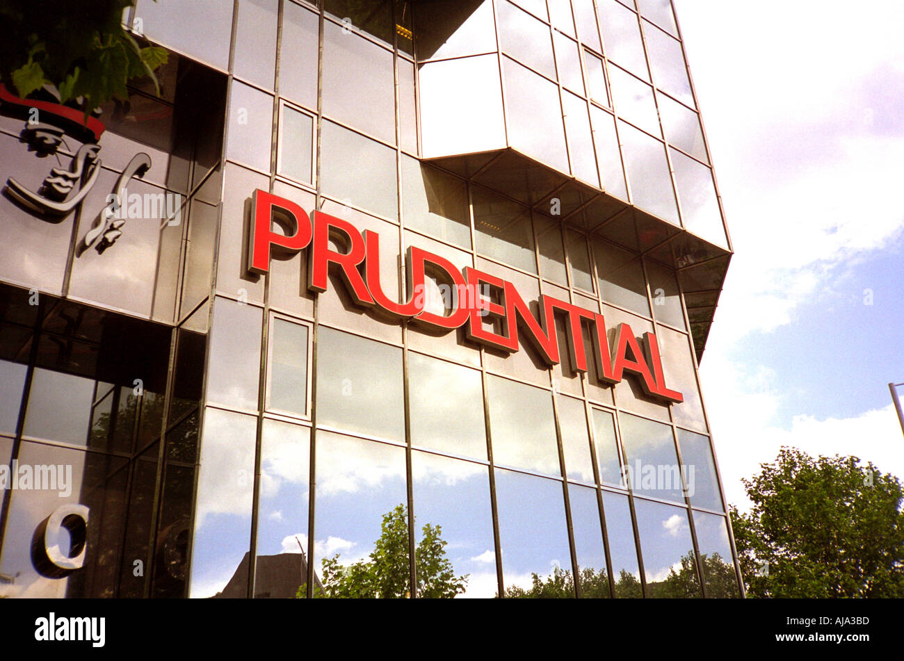 Prudential logo hi-res stock photography and images - Alamy