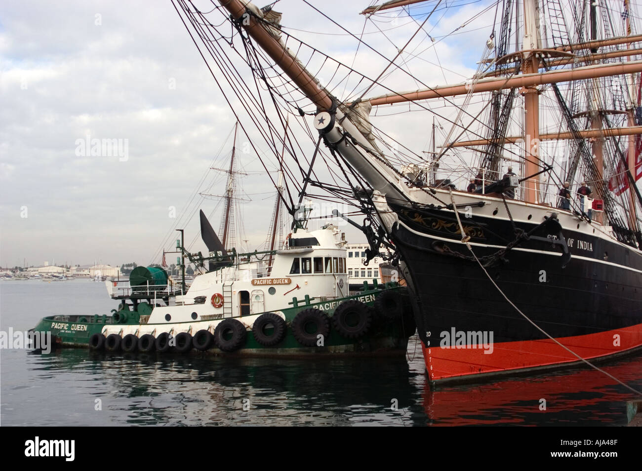 Foss maritime tugboat pacific star hi-res stock photography and images ...