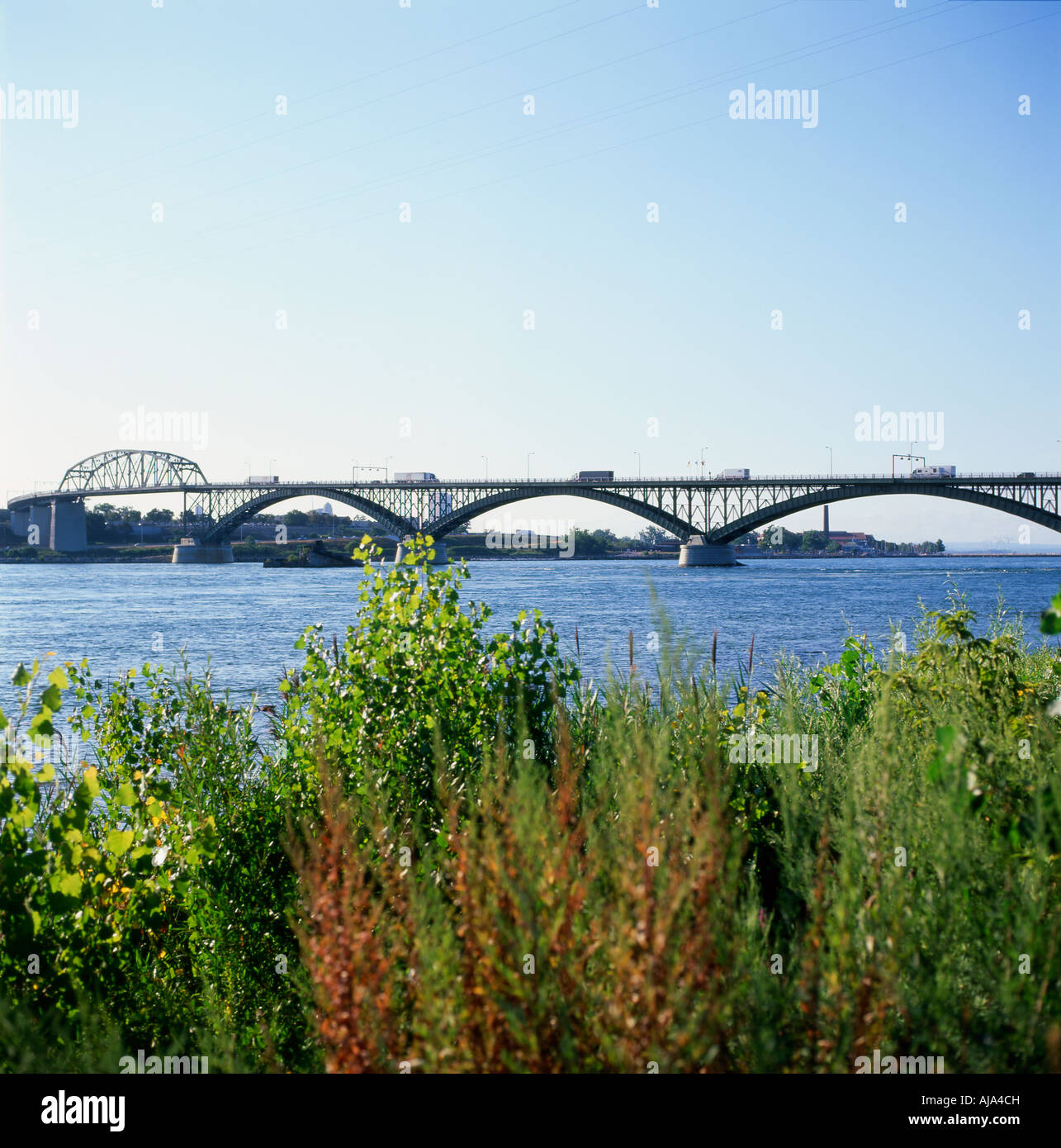 A view of the Peace Bridge and Buffalo USA from the Canadian side of ...