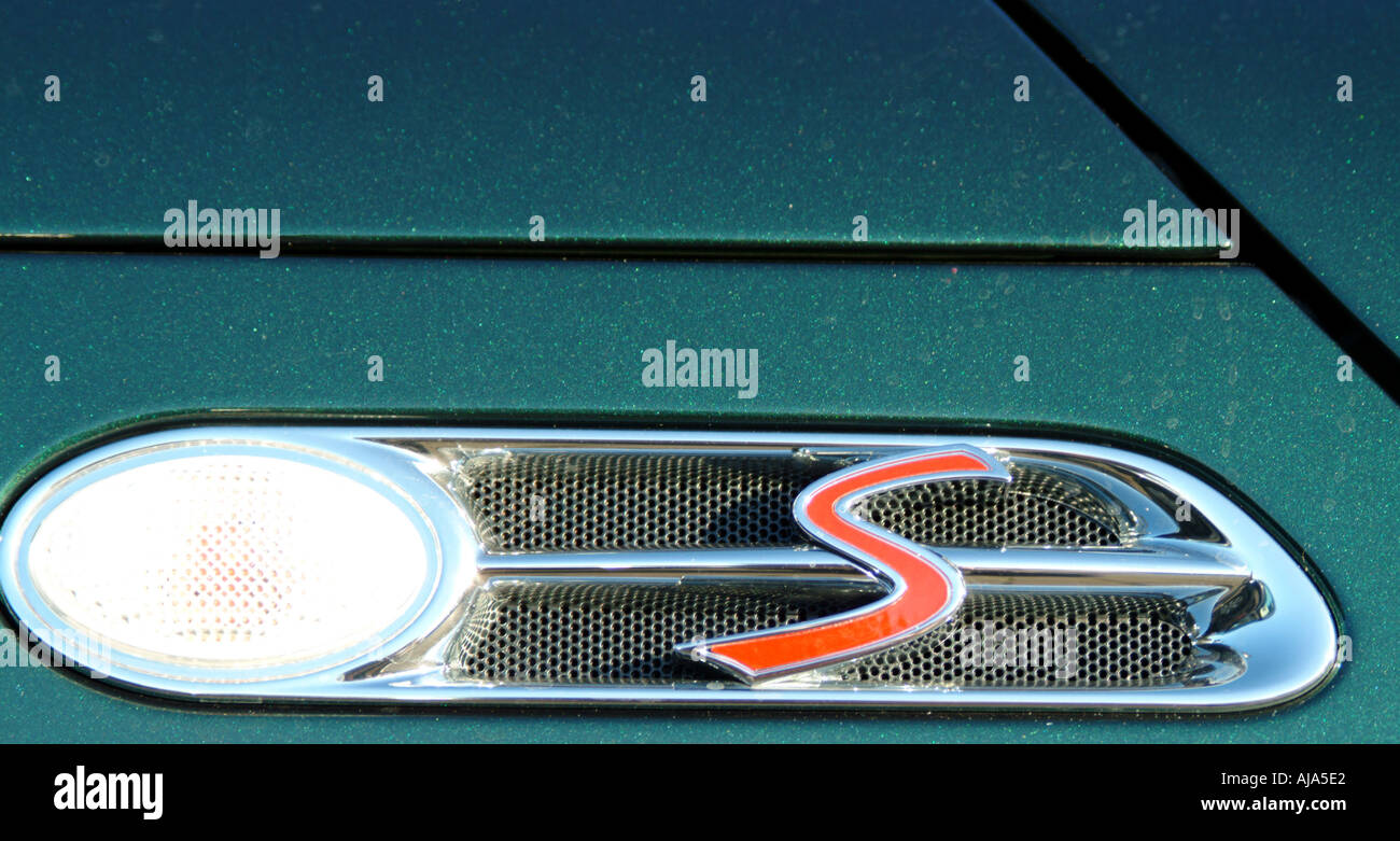 Mini cooper indicator Stock Photo - Alamy