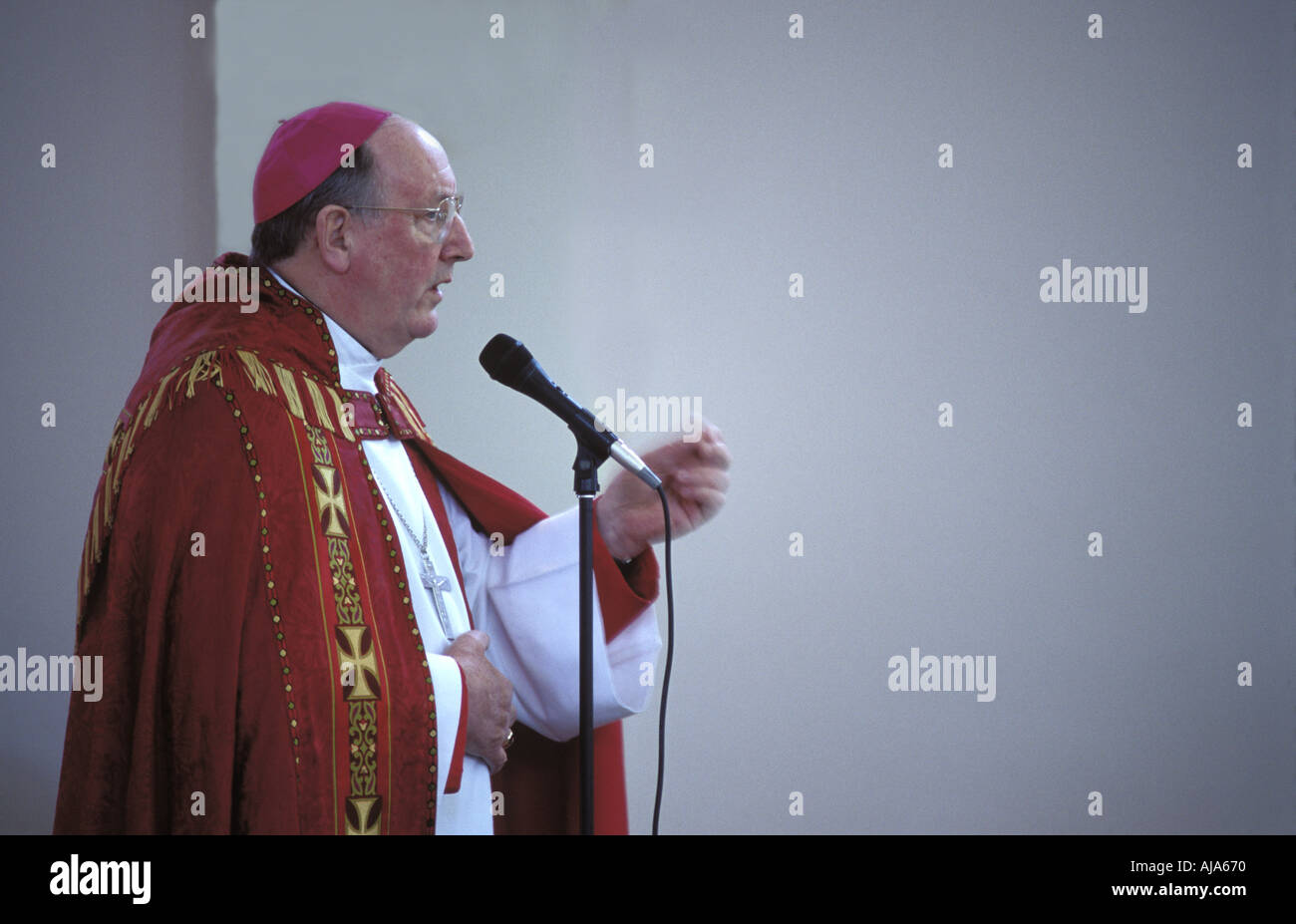 Preacher microphone preaching hi-res stock photography and images - Alamy