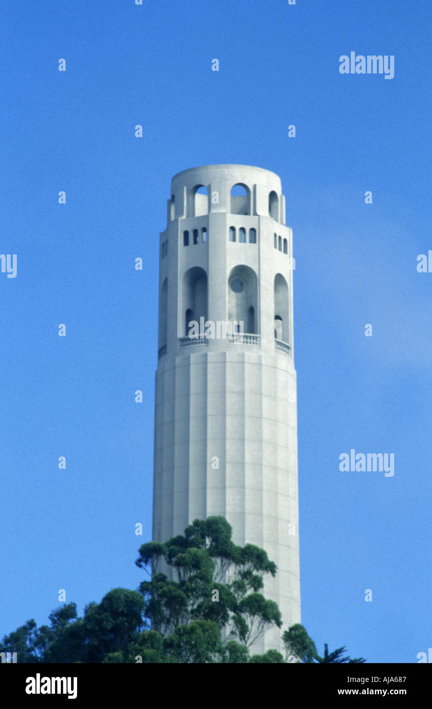 Coit tower beautiful blue sky hi-res stock photography and images - Alamy
