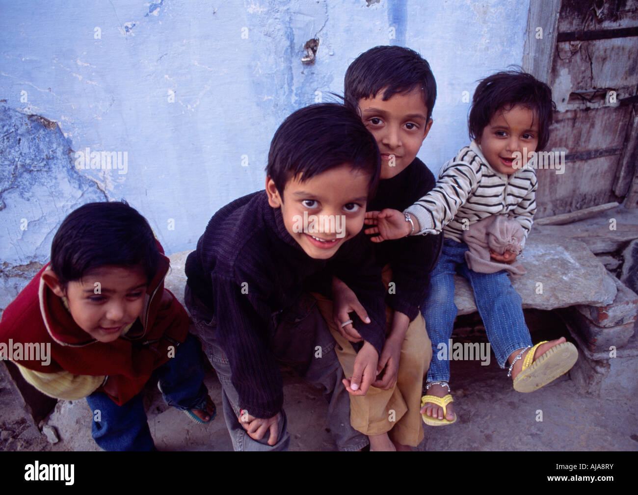 Kids smiling at camera india hi-res stock photography and images - Alamy