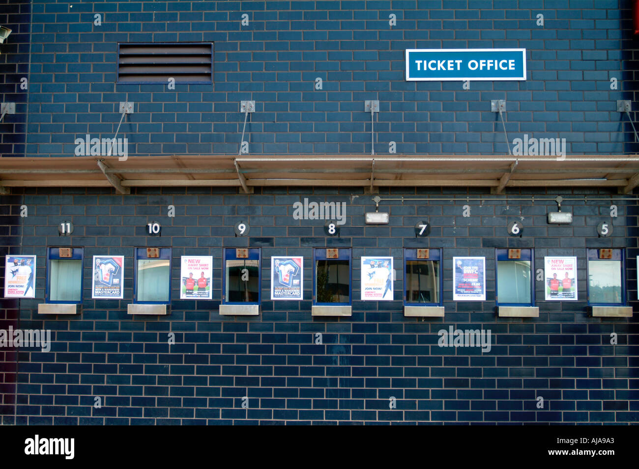 Bolton football logo hi-res stock photography and images - Alamy