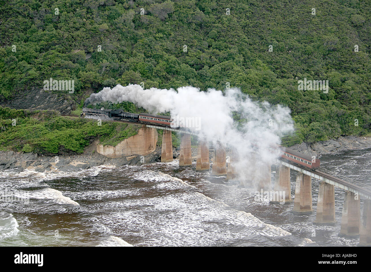 Oteniqua Choo Tjoe Kaaimans river bridge Western Cape South Africa ...
